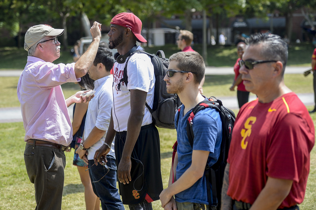 Warrior Circle marks a new USC tradition for veterans and the Trojan ...